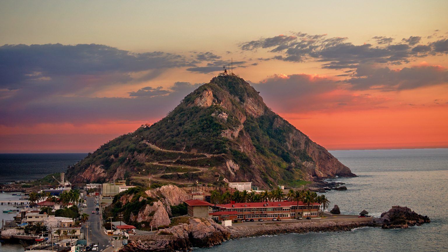 DESCUBRE LOS LUGARES MÁS POPULARES DE MAZATLÁN